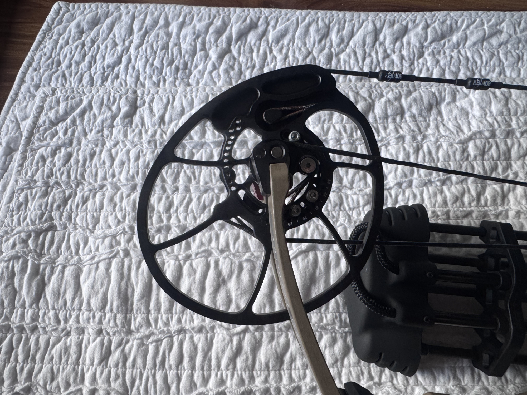 Sell My Bow - BOWTECH REVOLT XL - Complete Package